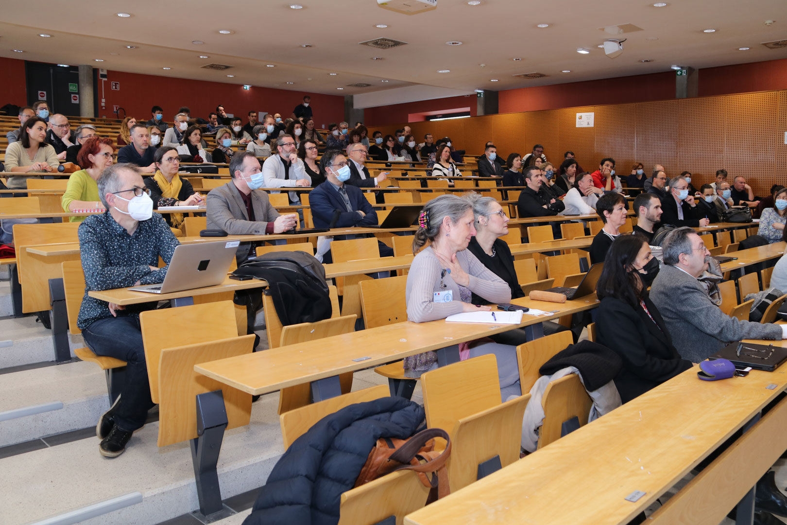 Le tutorat intelligent augmente-t-il les performances des élèves ...