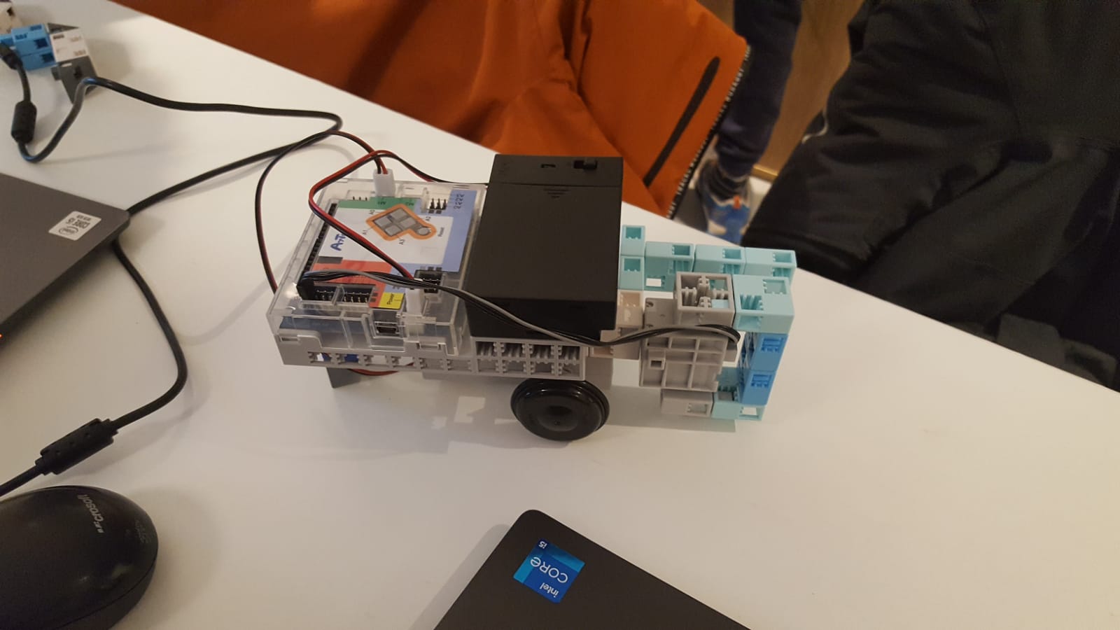 Atelier robotique | Académie de Clermont-Ferrand