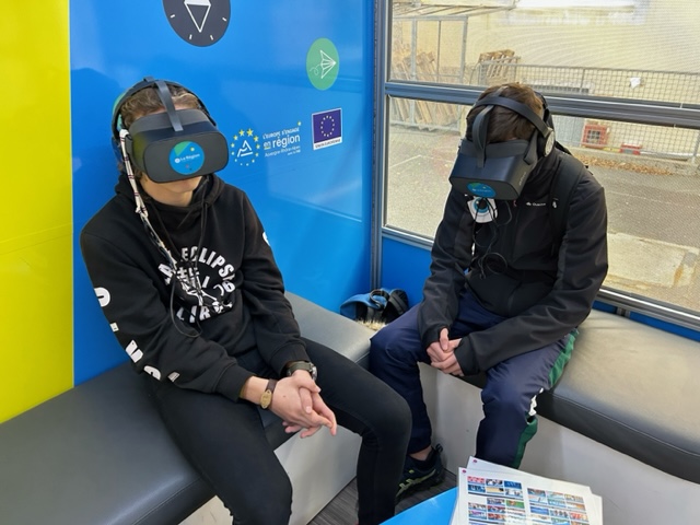 Le Bus de l’orientation au collège Lucien Gachon de Cunlhat | Académie ...