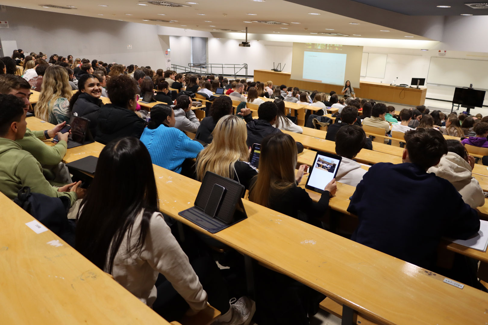 1er jour à la fac pour plus de 900 lycéens | Académie de Clermont-Ferrand